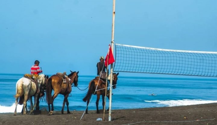 Playa De Monterrico En Santa Rosa 🌊 | Imperio Chapin