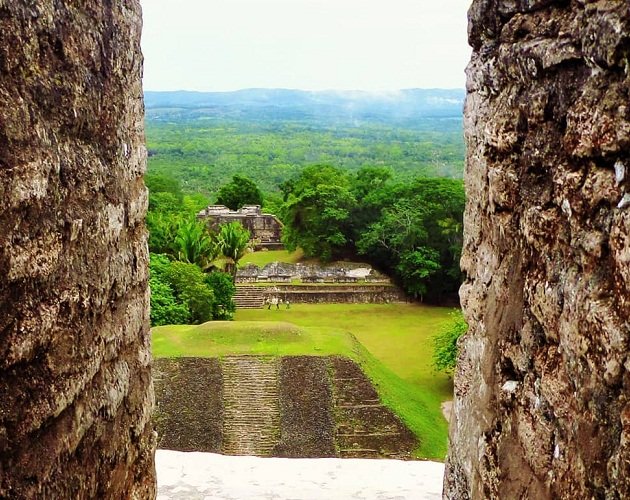 Sitio Arqueológico Yaxhá En Petén | Imperio Chapin